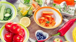 Fruit Fasting: Healthy body cleanse with a fruit fast diet