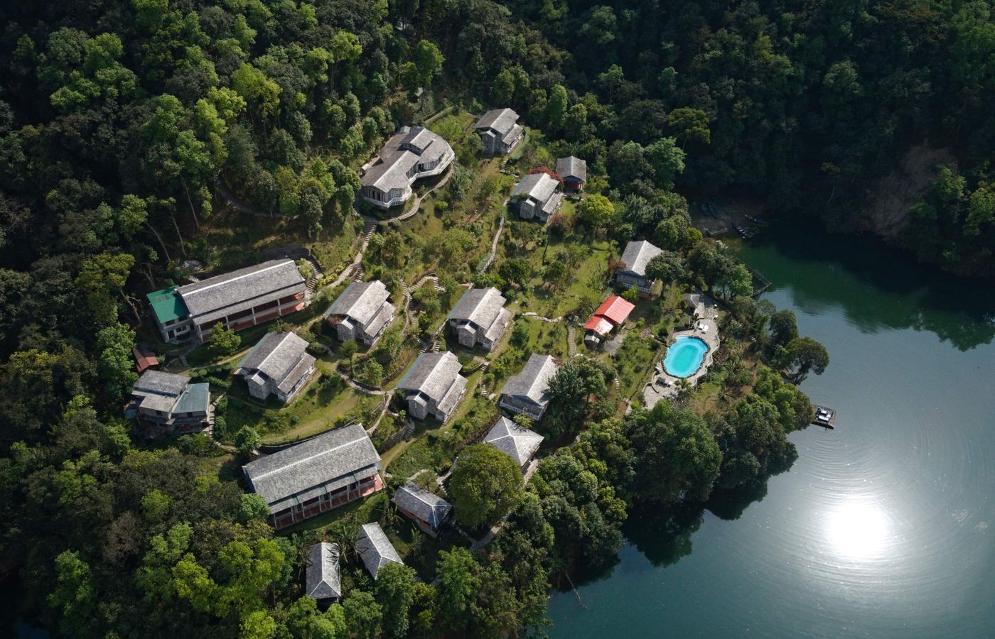 The Begnas Lake Resort & Villas in Pokhara-Tal – book now for best rates!